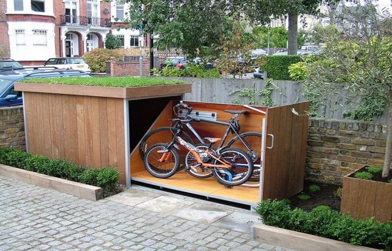 Man builds mini-garage and the reason why is genius