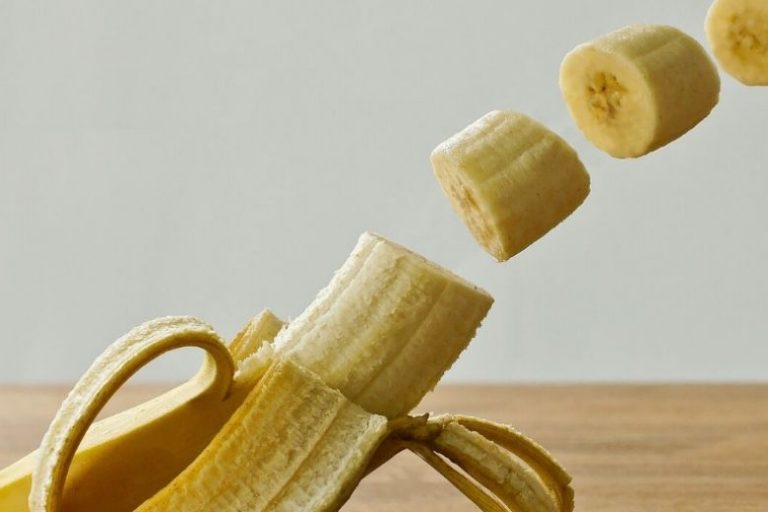 This is what happens to your body if you eat two bananas every day