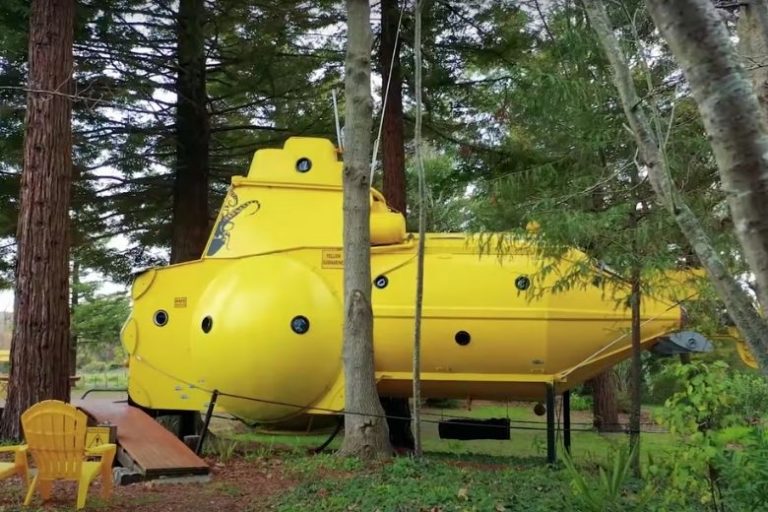 See this: this couple built a home in an extraordinary submarine