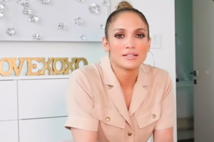 12 pictures demonstrating that J.Lo can’t possibly be 51 years old