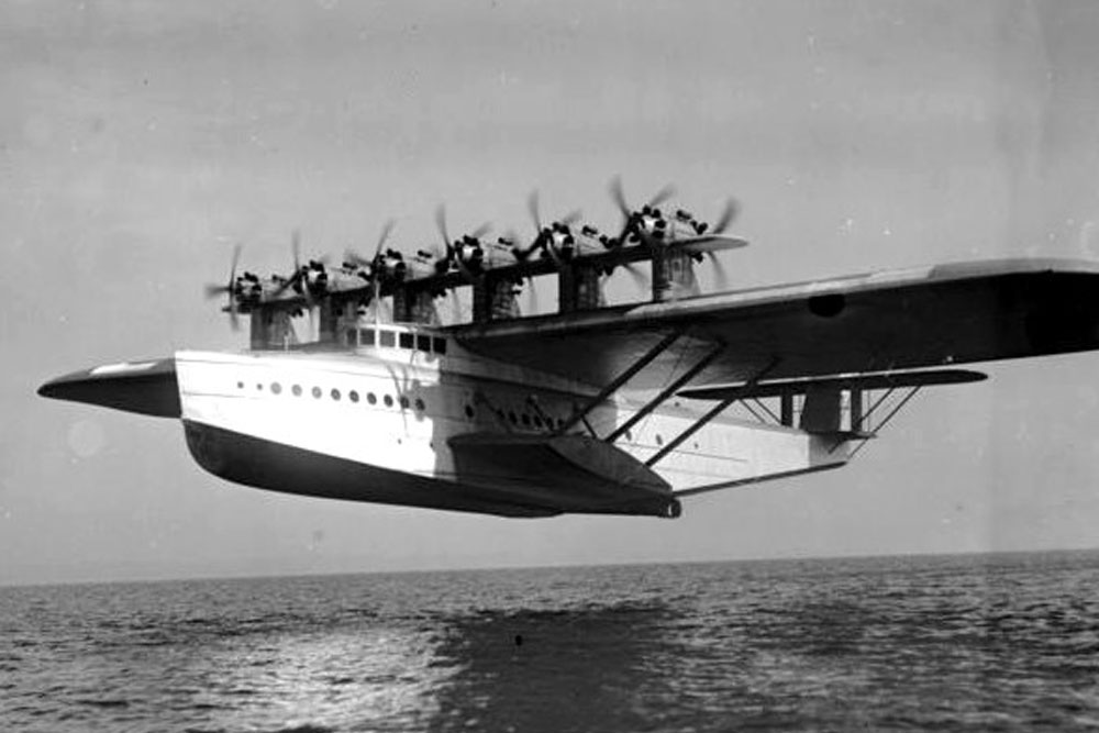 The 10 Craziest Airplanes Ever To Exist