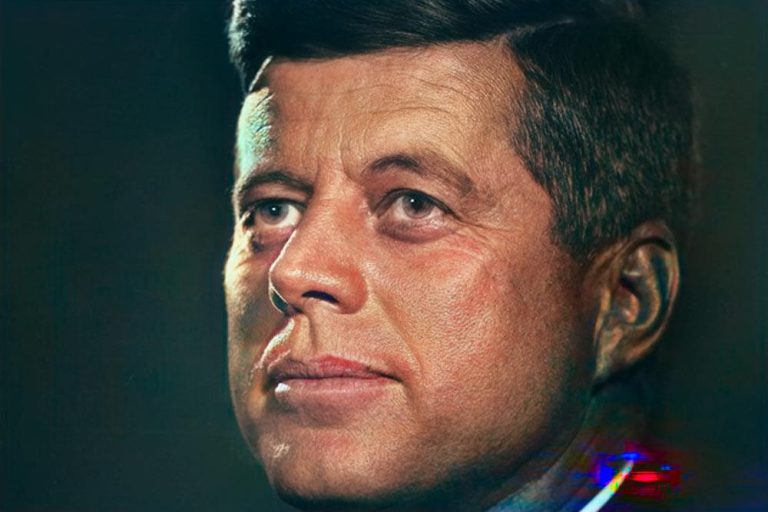 Famous And Iconic Historical Pictures - Colorized!