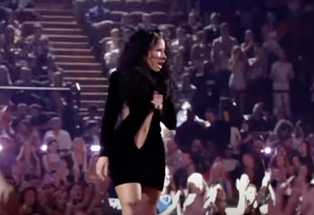 23 embarrassing Red Carpet moments that will make you cringe so bad ...