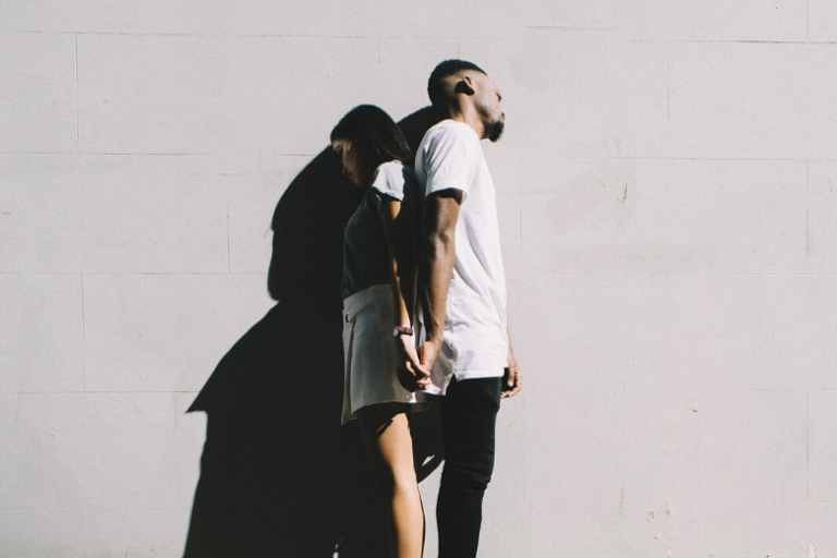 Therapists explain: these are the signs of an unhealthy relationship