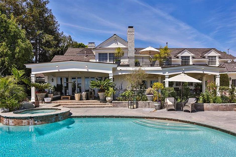 21+ Most Jaw-Dropping Celebrity Homes You Won't Believe Exist! - Page ...