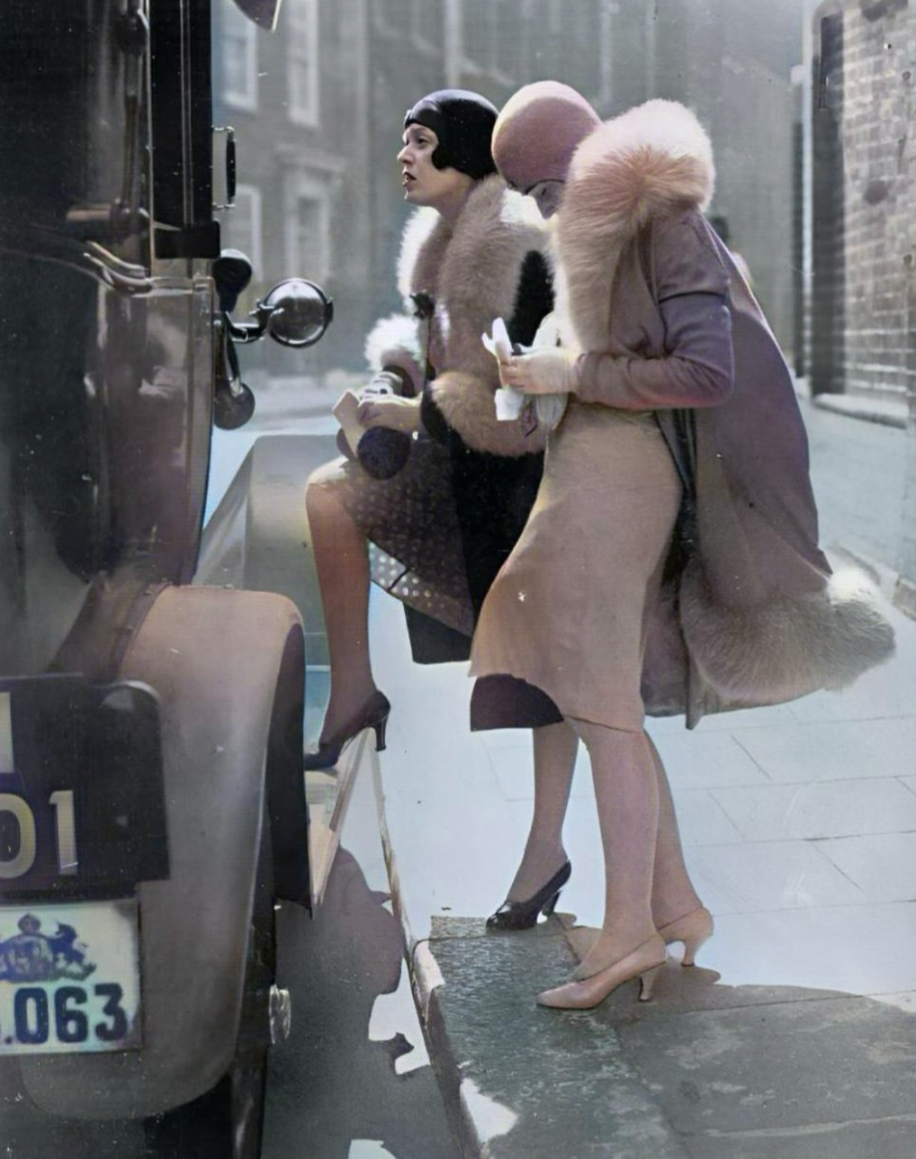 Dive Into History With These Impressive and Rare Images From the Past